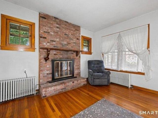 house with 3 bedroom, Bristol CT ES105144755