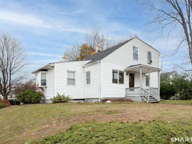 house with 3 bedroom, Bristol CT ES105160808