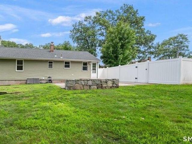 house with 3 bedroom, Bristol CT ES105204399