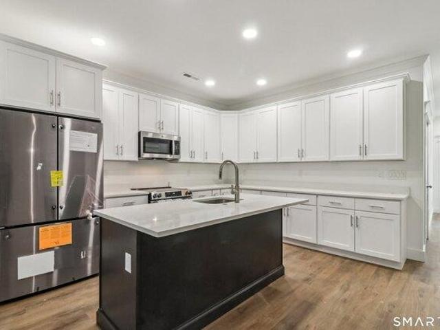 house with 3 bedroom, Bristol CT ES105206873