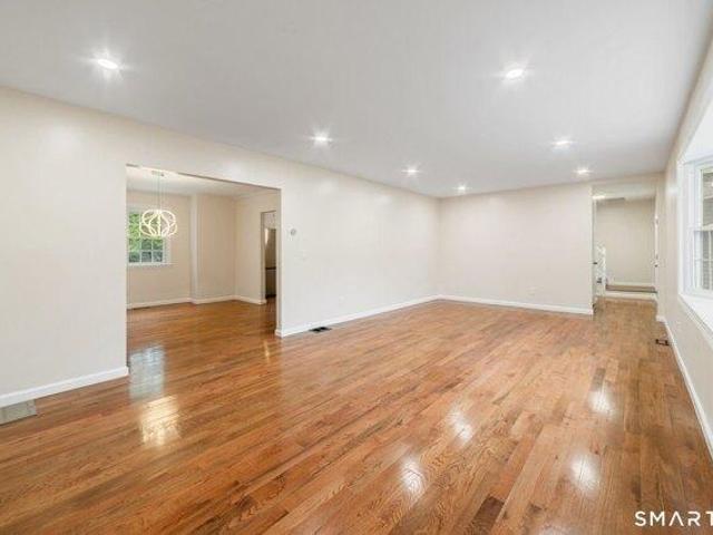 house with 3 bedroom, Bristol CT ES103436616