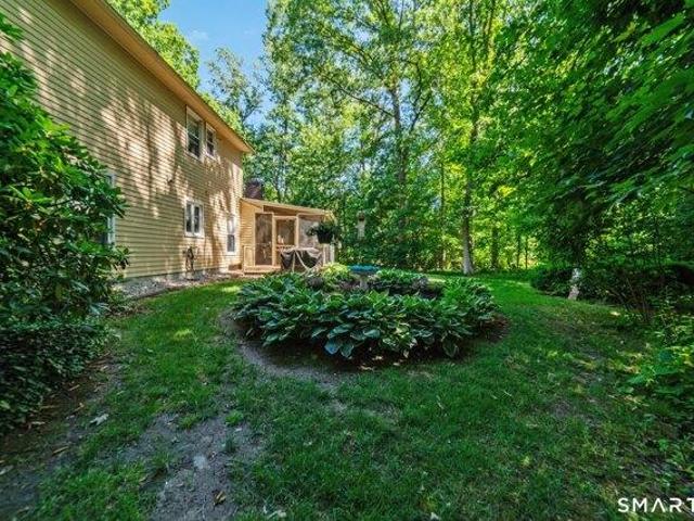 house with 3 bedroom, Bristol CT ES103619850