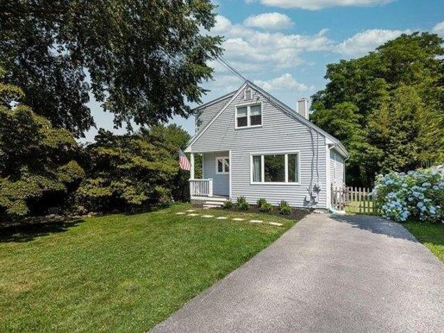 house with 3 bedroom, Bristol RI DS104191985