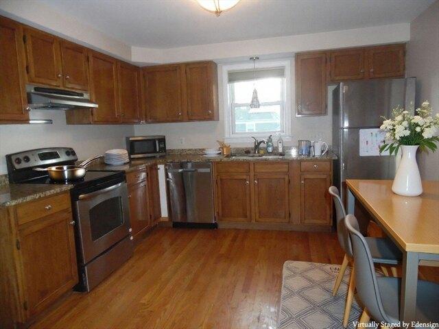 house with 3 bedroom, Bristol RI DS102635720