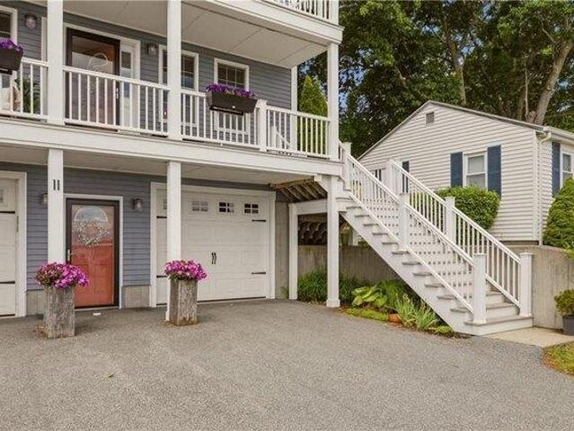 house with 3 bedroom, Bristol RI ES104411287