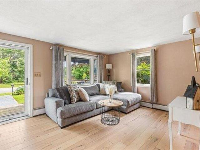 house with 3 bedroom, Bristol RI ES104605752