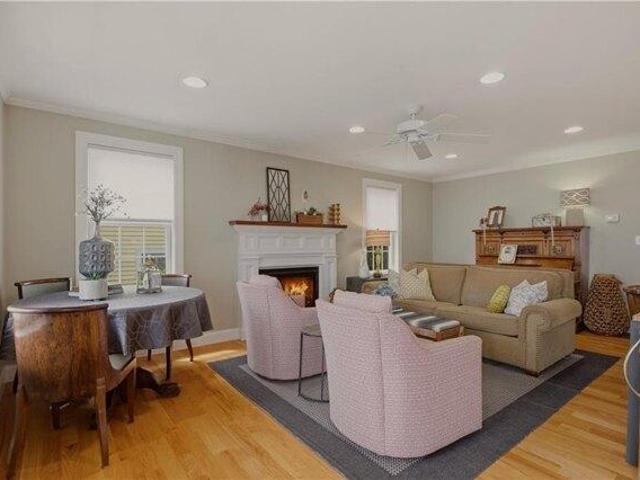 house with 3 bedroom, Bristol RI ES105080578