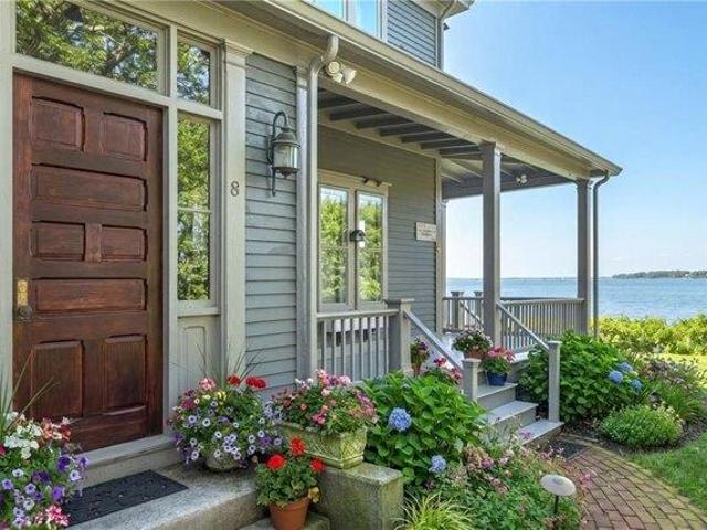 house with 3 bedroom, Bristol RI ES105104865