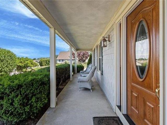 house with 3 bedroom, Bristol RI ES105117175
