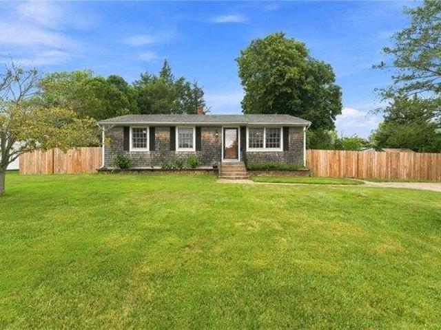 house with 3 bedroom, Bristol RI ES105230460