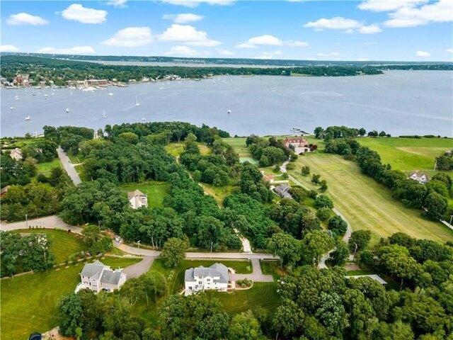 house with 3 bedroom, Bristol RI ES105230964