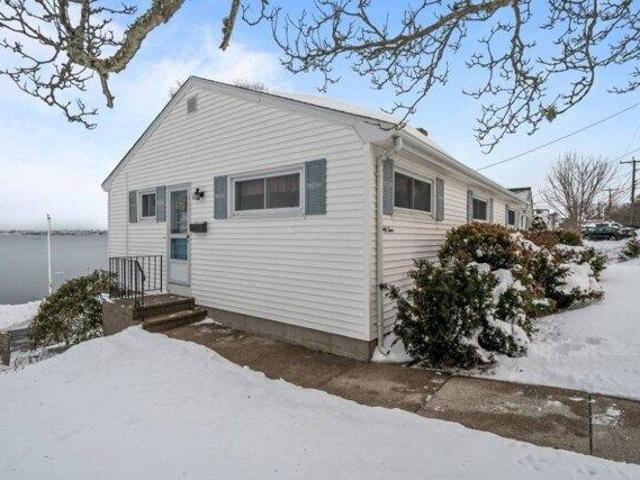 house with 3 bedroom, Bristol RI ES103036804