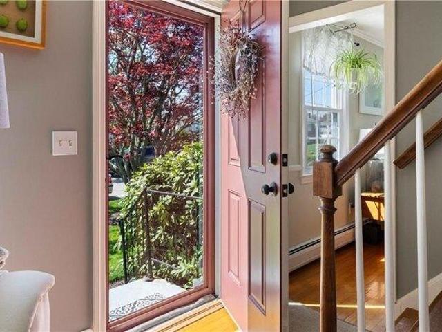 house with 3 bedroom, Bristol RI ES103189373