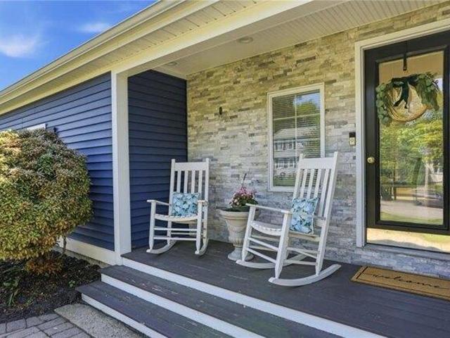 house with 3 bedroom, Bristol RI ES103931809