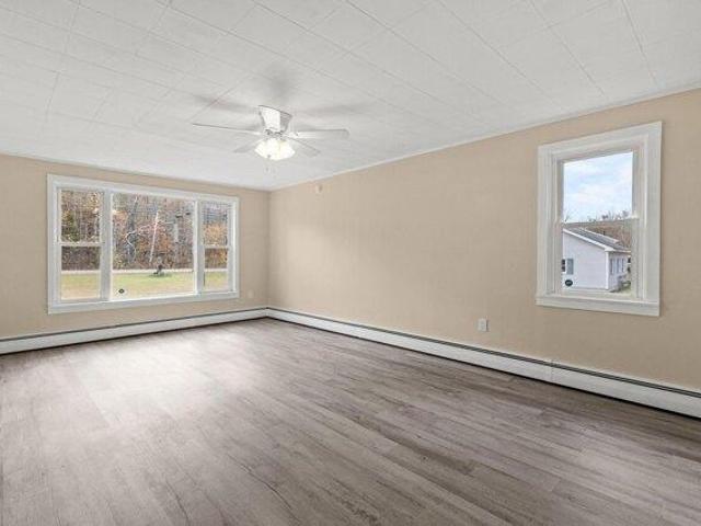 house with 3 bedroom, Brunswick ME DS102256265