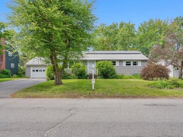 house with 3 bedroom, Brunswick ME ES103037701