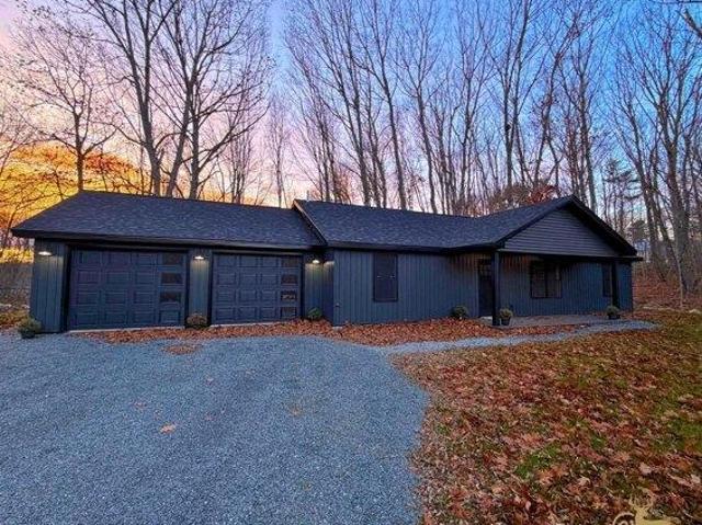 house with 3 bedroom, Bucksport ME DS102027028