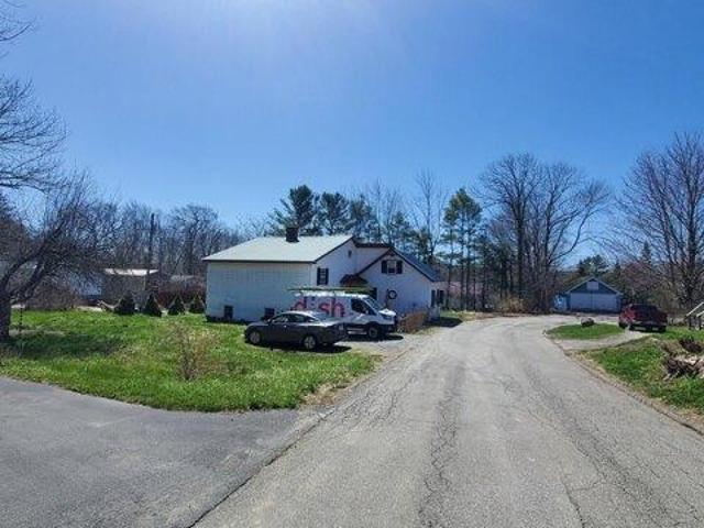 house with 3 bedroom, Bucksport ME ES103967319