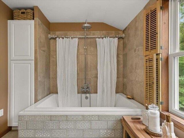 house with 3 bedroom, Bucksport ME ES105173543