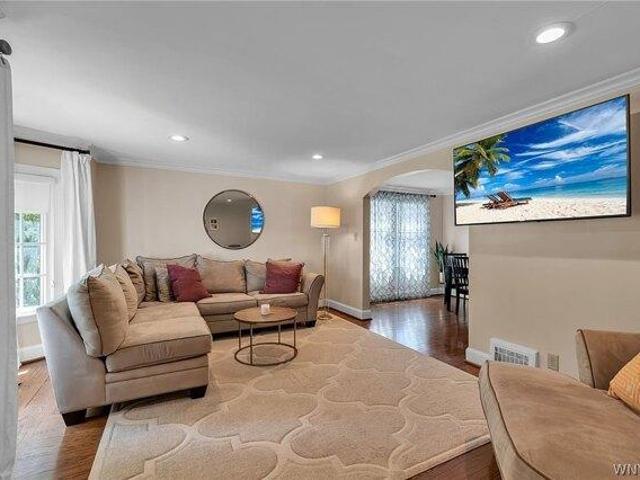 house with 3 bedroom, Buffalo NY ES103625742