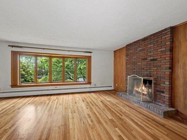 house with 3 bedroom, Burlington MA DS102922697