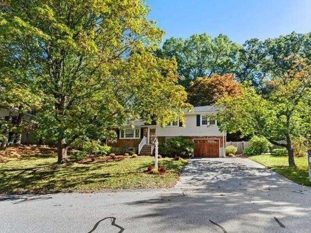 house with 3 bedroom, Burlington MA ES104850765
