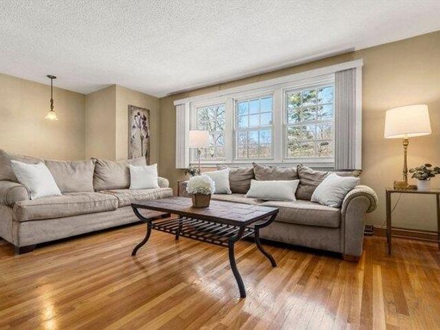 house with 3 bedroom, Burlington MA ES105083019
