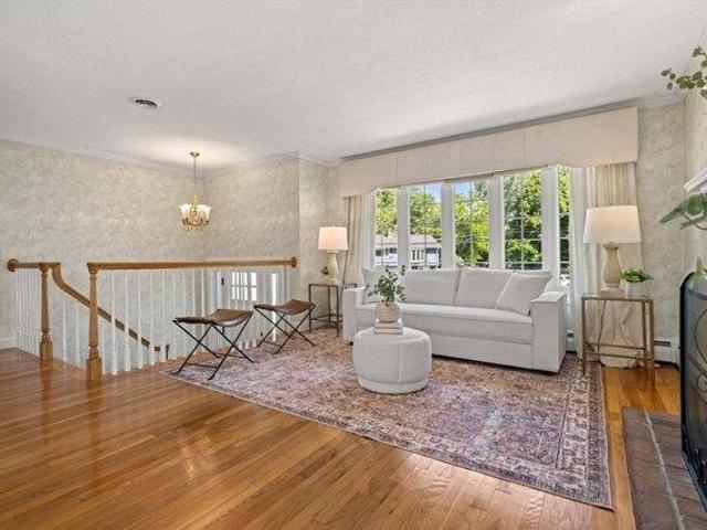 house with 3 bedroom, Burlington MA ES103070789