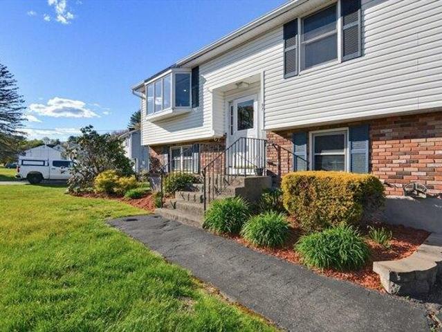 house with 3 bedroom, Burlington MA ES103438383