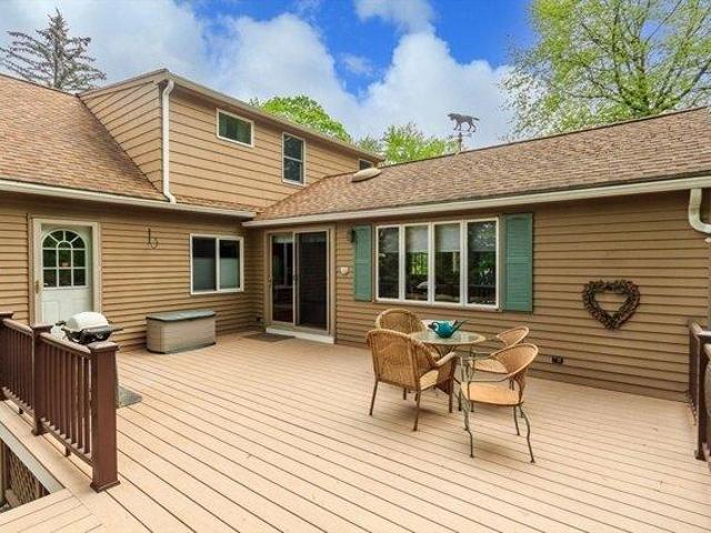house with 3 bedroom, Burlington MA ES103709956