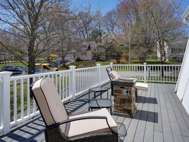 house with 3 bedroom, Burlington MA ES103809308