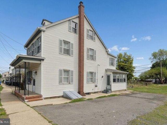 house with 3 bedroom, Burlington NJ DLS102777938