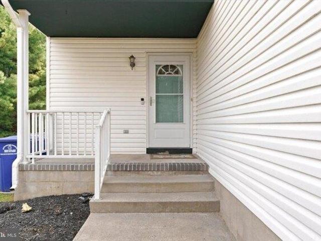 house with 3 bedroom, Burlington NJ ES105205574