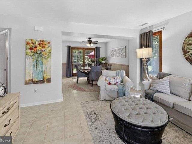 house with 3 bedroom, Burlington NJ ES102826010