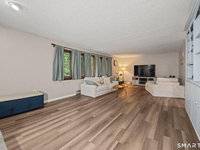 house with 3 bedroom, Burlington CT DS104407113