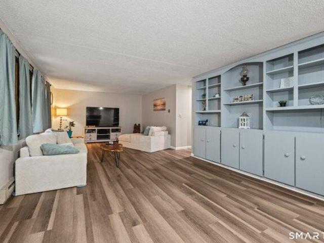 house with 3 bedroom, Burlington CT ES104151884
