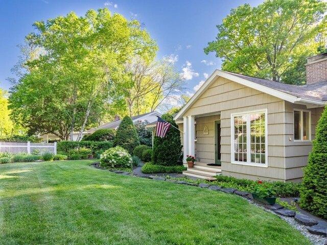 house with 3 bedroom, Burlington VT DLS103072054