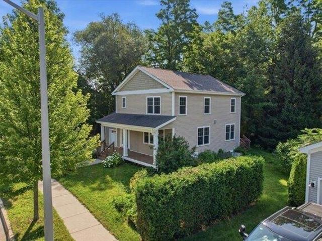house with 3 bedroom, Burlington VT DS104191093