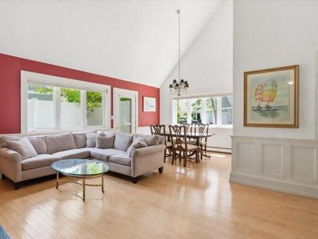 house with 3 bedroom, Burlington VT DS104236371