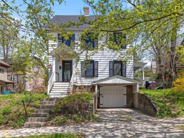 house with 3 bedroom, Burlington VT DS104238062