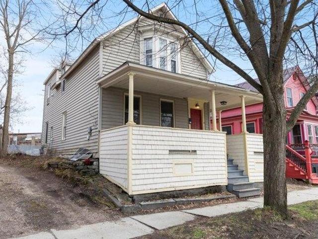 house with 3 bedroom, Burlington VT DS103224021