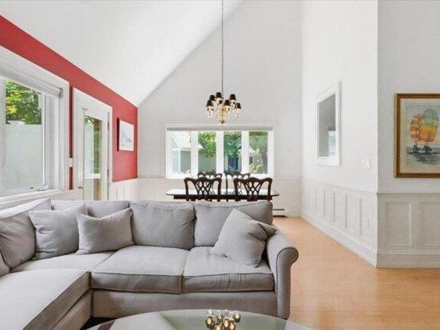 house with 3 bedroom, Burlington VT ES104481983