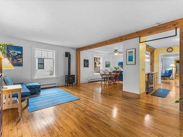 house with 3 bedroom, Burlington VT ES105114067