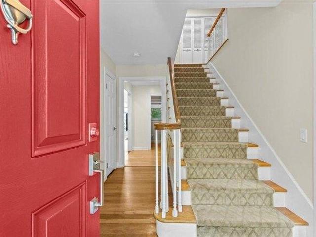 house with 3 bedroom, Burlington VT ES105204892