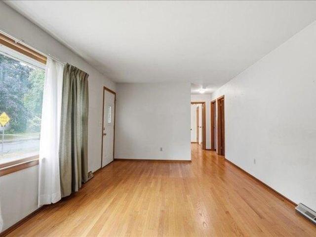 house with 3 bedroom, Burlington VT ES105206902