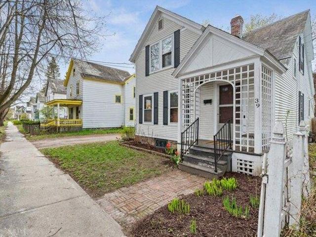 house with 3 bedroom, Burlington VT ES103886265