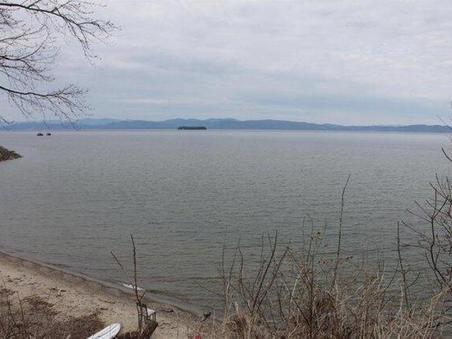 house with 3 bedroom, Burlington VT ES103966915