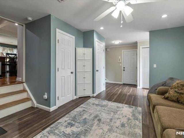 house with 3 bedroom, Butler NJ ES104849831
