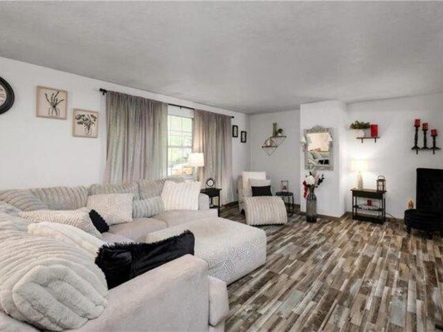 house with 3 bedroom, Butler PA ES104905210
