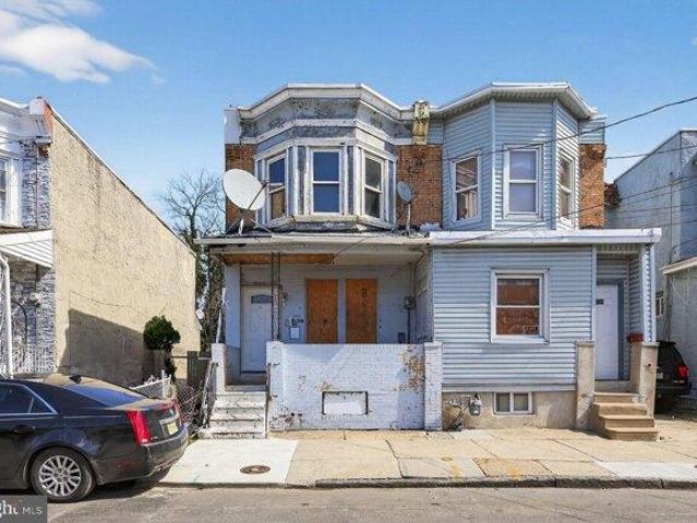 house with 3 bedroom, Camden NJ DLS102779397